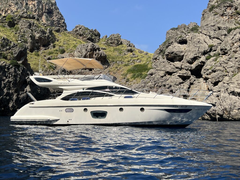 AZIMUT 47 FLYBRIDGE – CBM Marine